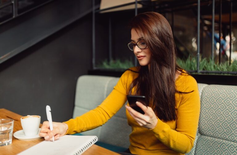 Cara Menulis Buku: Tips Paling Gampang untuk Pemula : Penerbit Buku